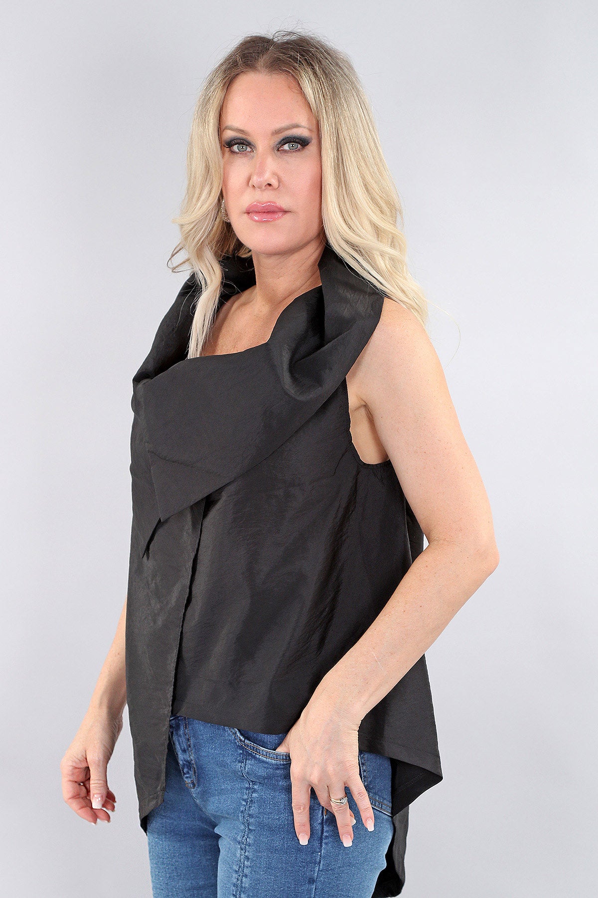 Black Sleeveless Cowl Neck Top/Vest – Twist Boutique