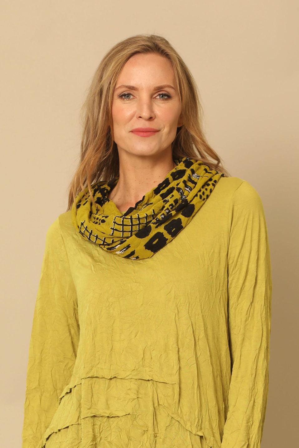 Maize Gold Crinkle Mesh Infinity Scarf – Twist Boutique